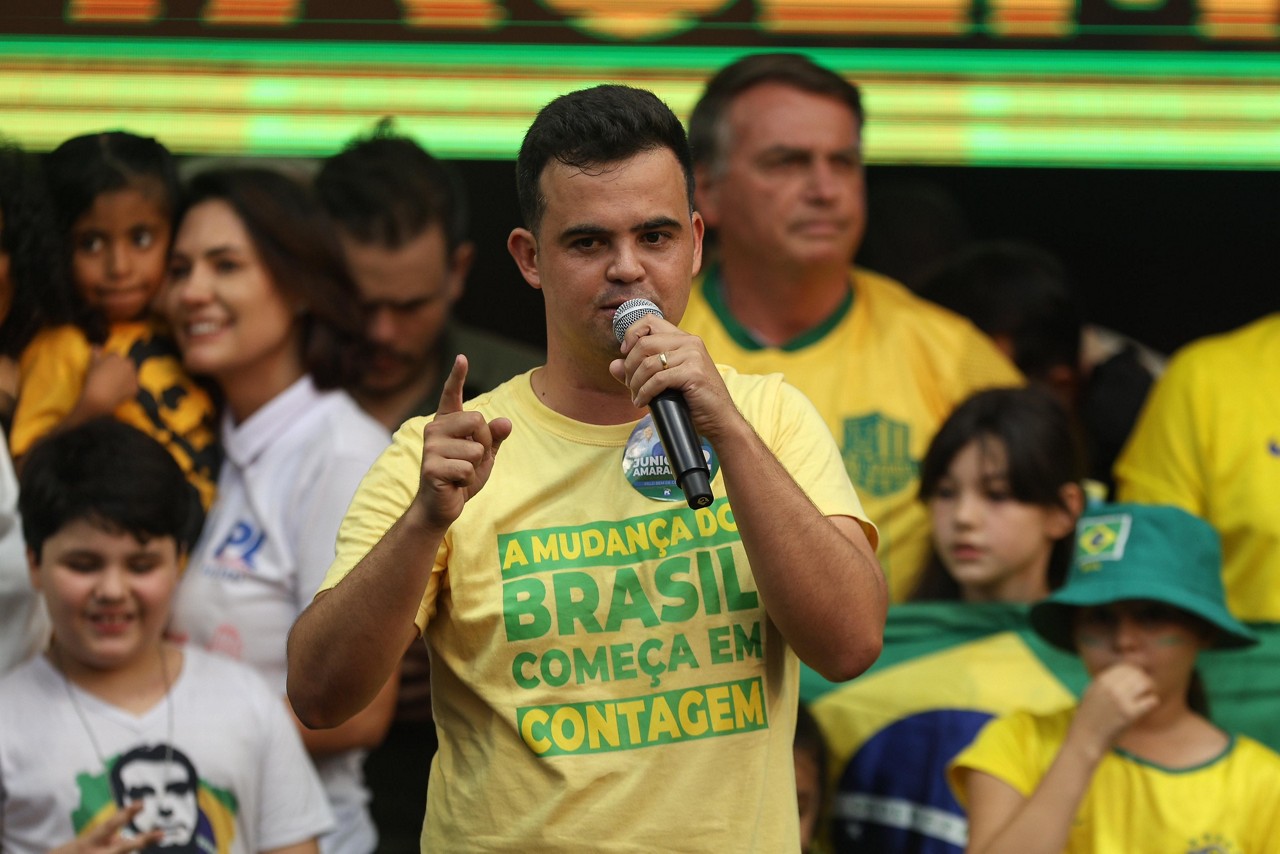 Junio Amaral critica antigas gestões em Contagem e chama apoiadores para 'derrubar o sistema'
